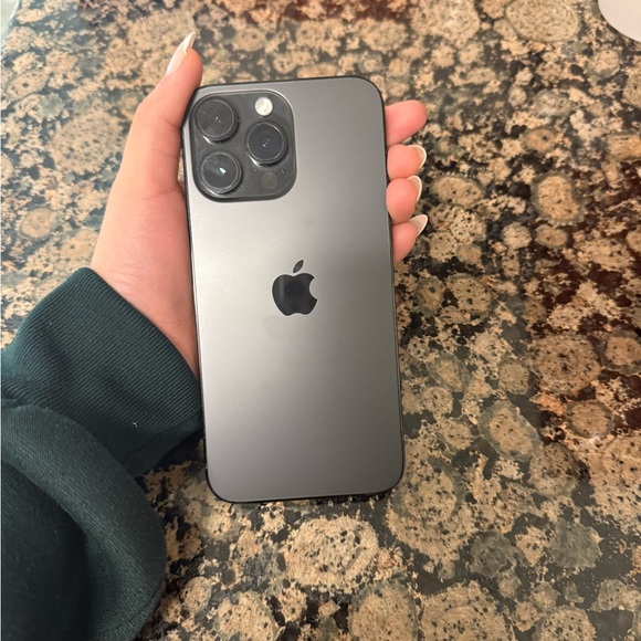 Apple | Cell Phones & Accessories | Iphone 4 Pro Max Like Brand New ...